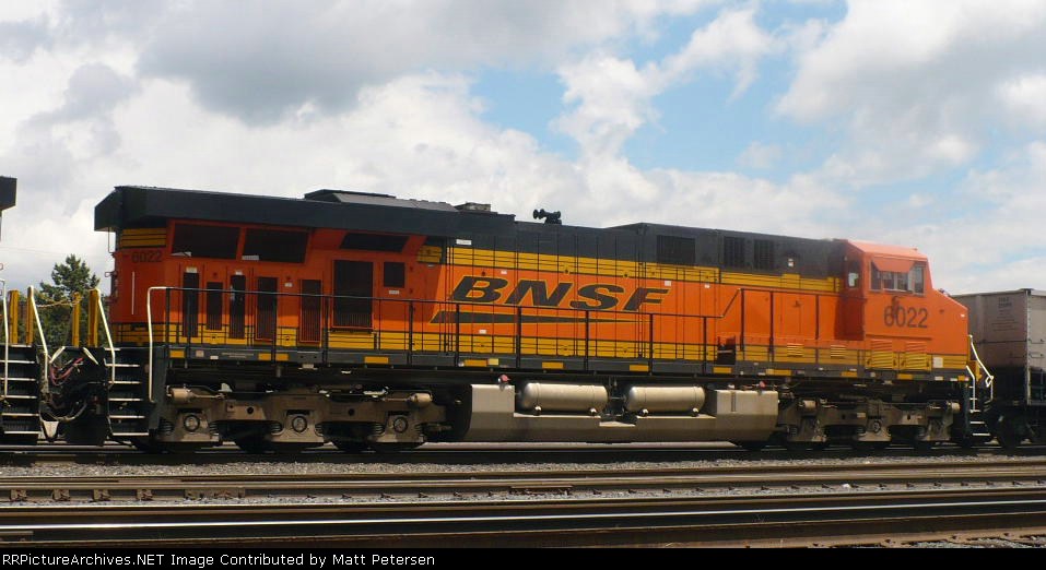 BNSF 6022